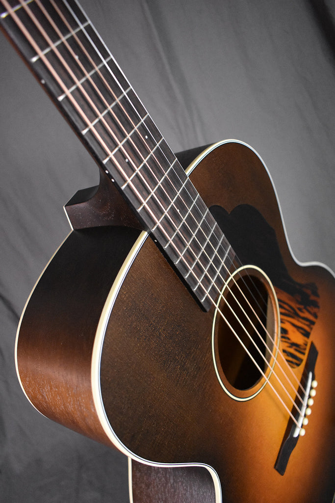 Iris AB Model Burst w/ Firestripe pickguard – Telluride Music Co.